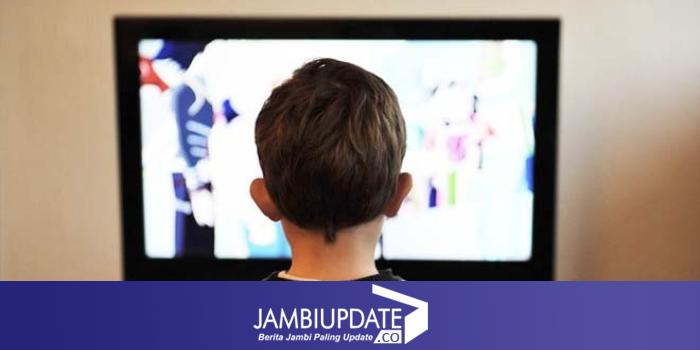 Heboh, TV Ini Tayangkan Film Dewasa Viral di Medsos